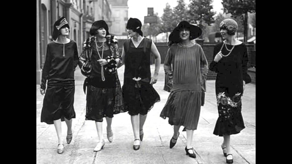 A Brief History of the 20th Century Fashion - Arte & Lusso