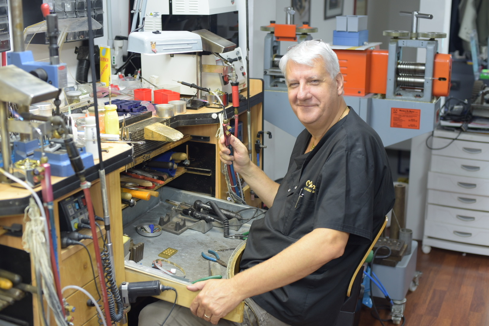 The Italian Luxury Brand Mancini to Present its Royal Eyewear ...