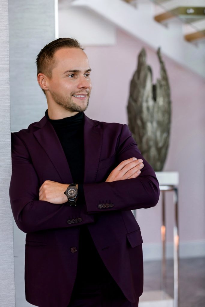 Meet the Art Expert: Egor Sharay and his Admiration for Middle Eastern ...