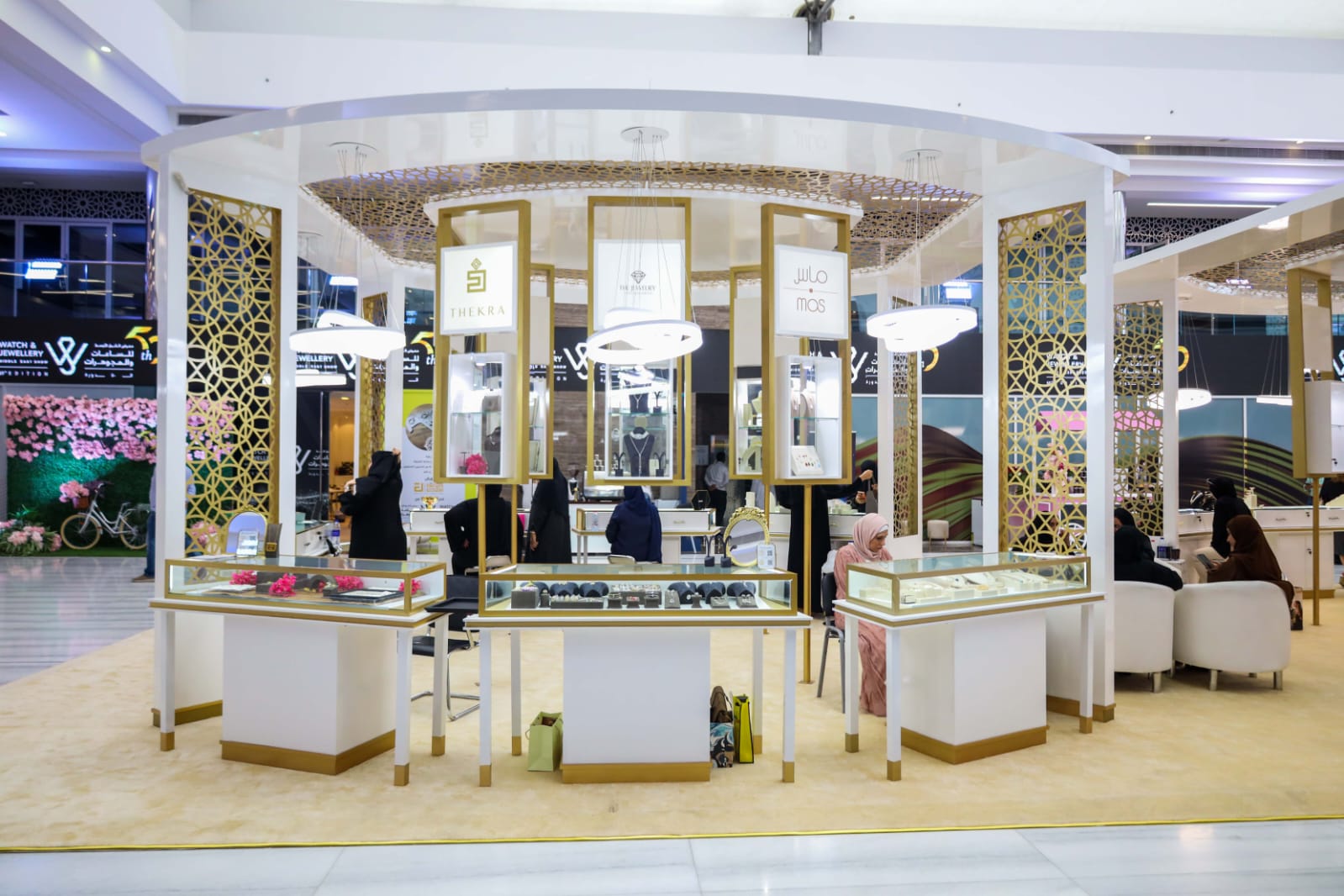 Watch & Jewellery Middle East Show Opens 52nd Edition - Arte & Lusso